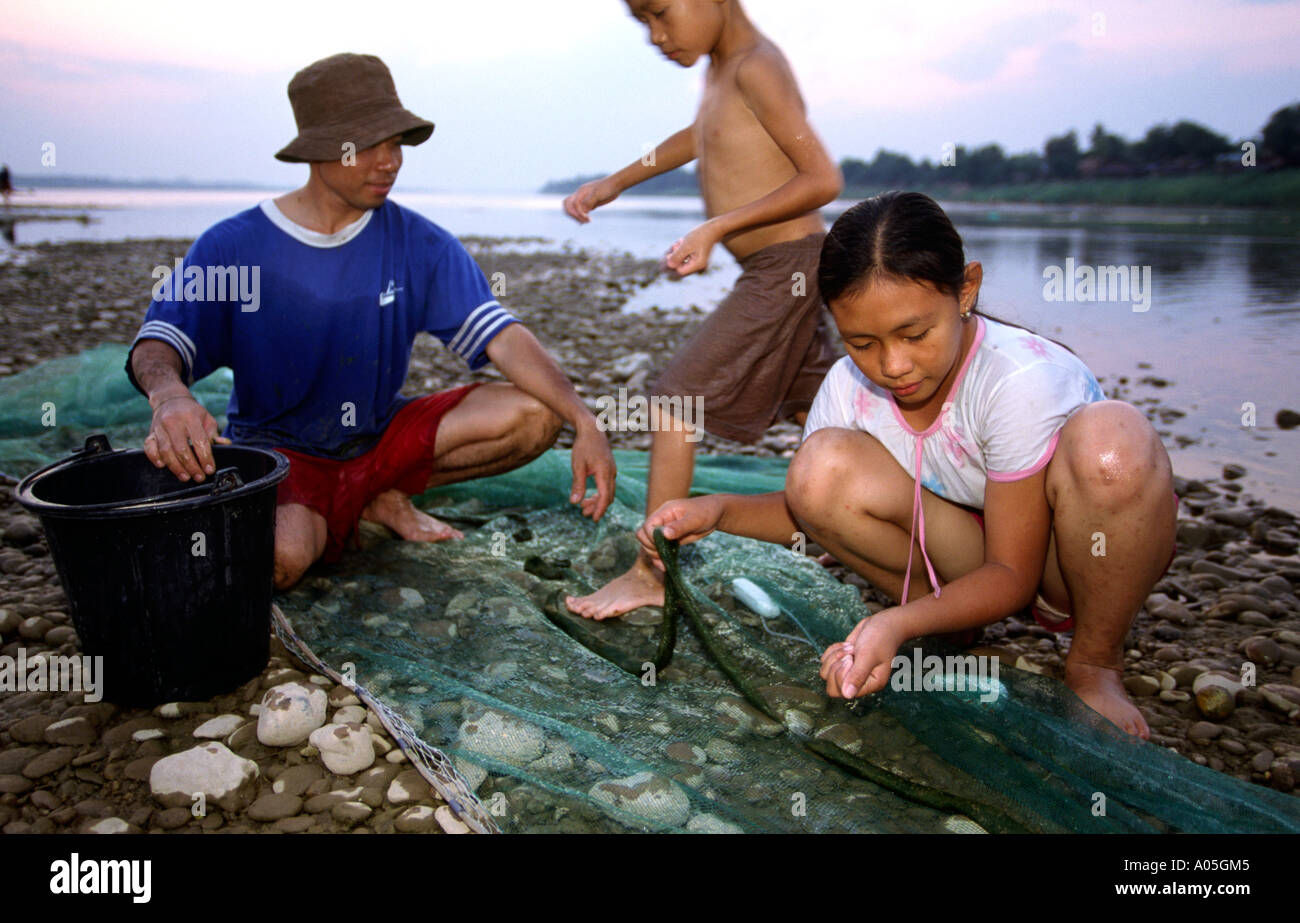 Laos livelihood hi-res stock photography and images - Alamy
