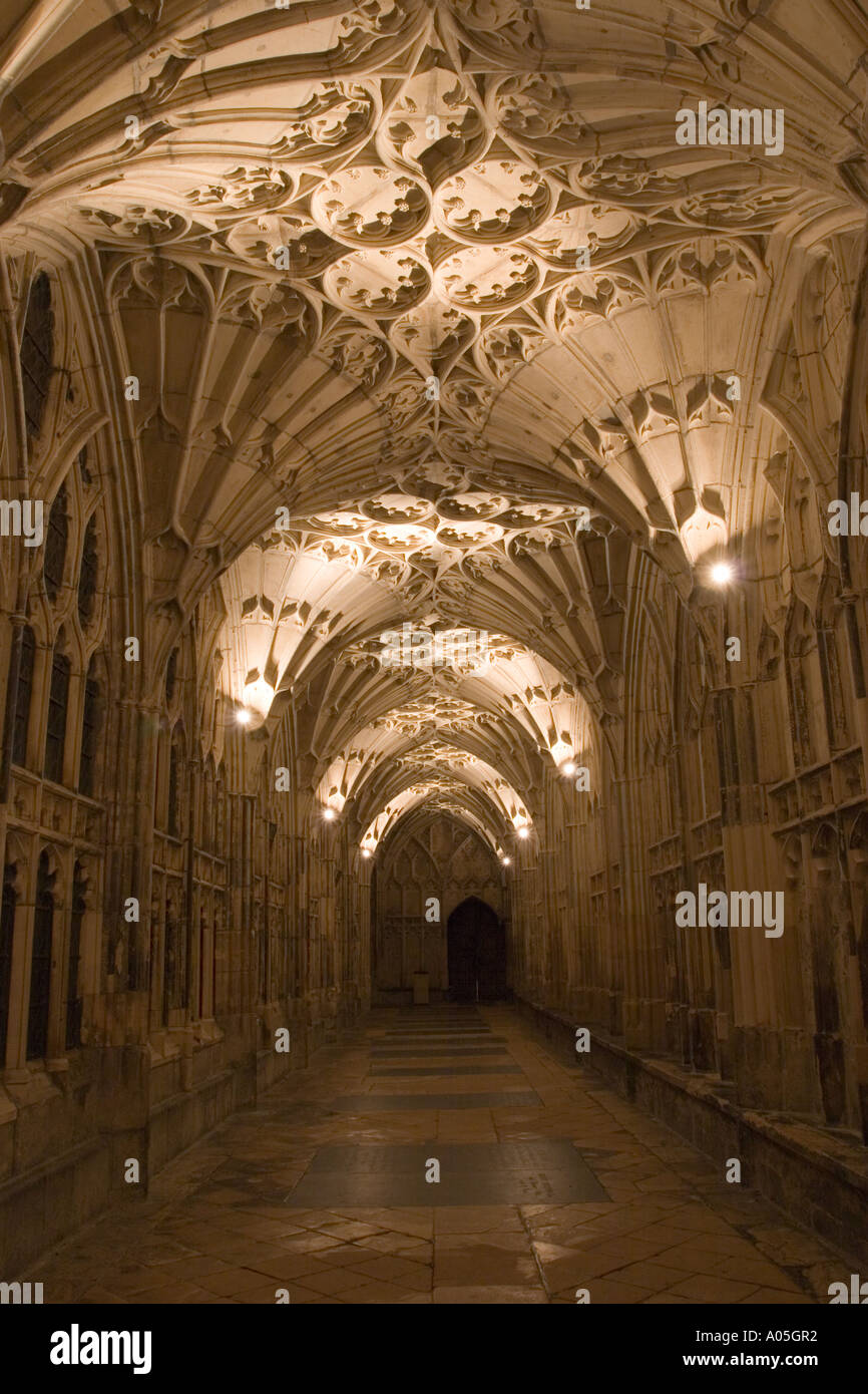 Gloucester cathedral cloister hi-res stock photography and images - Alamy