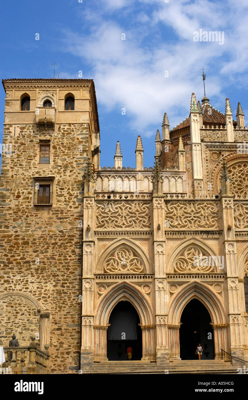 Monasteries of spain from the 14th century hi-res stock photography and ...