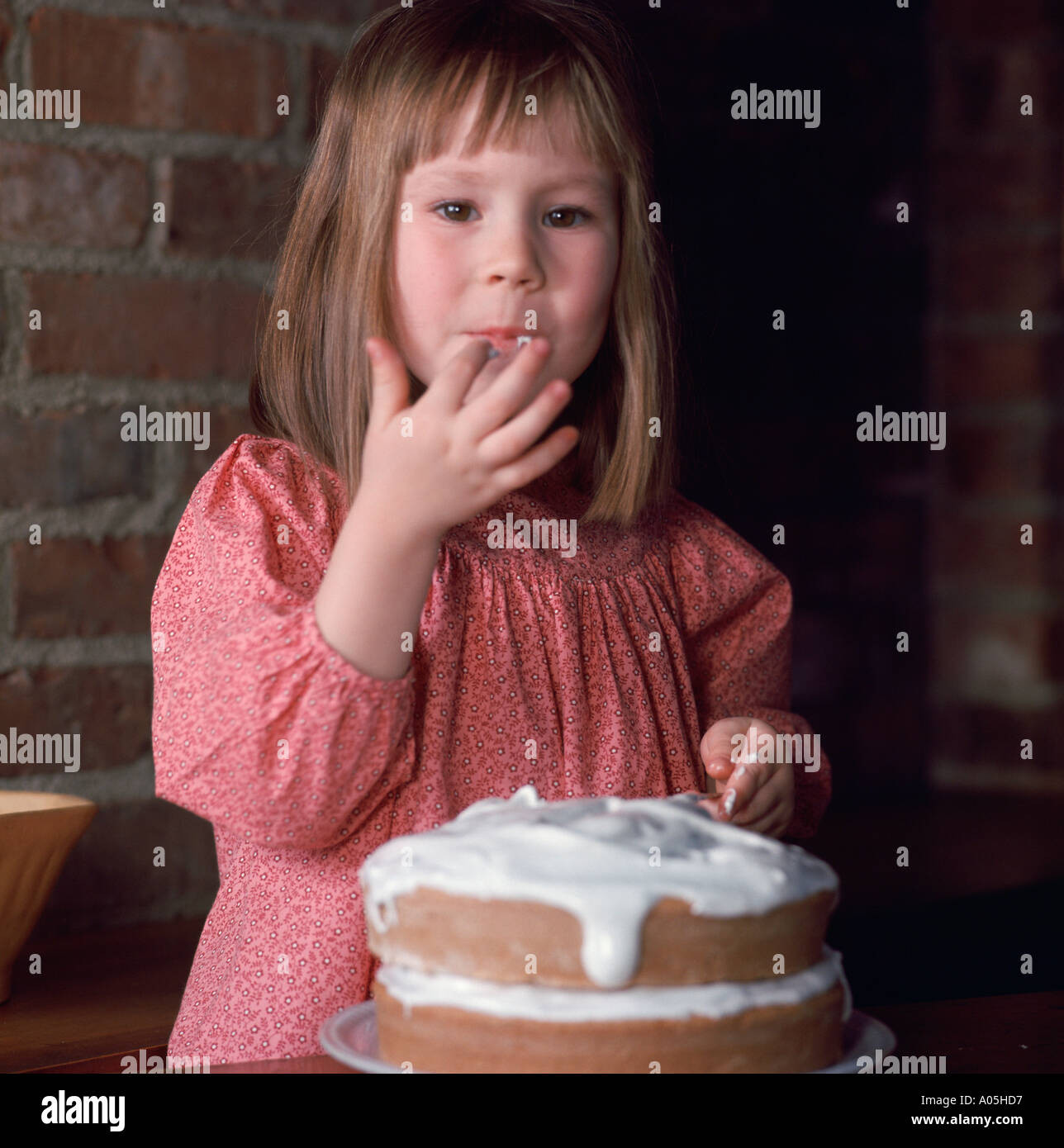 Off Elsen Eating Cake