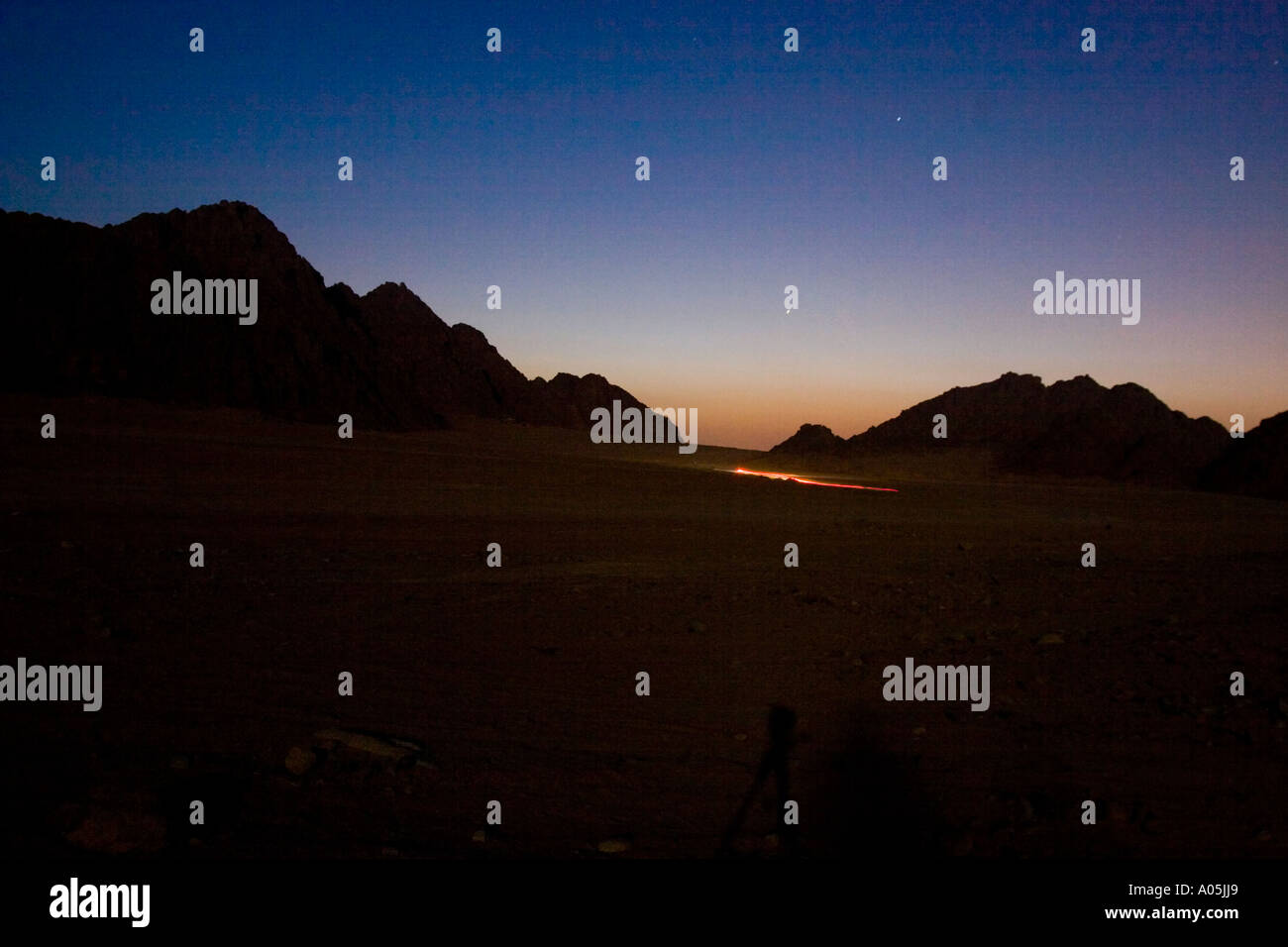 Night in desert Stock Photo - Alamy