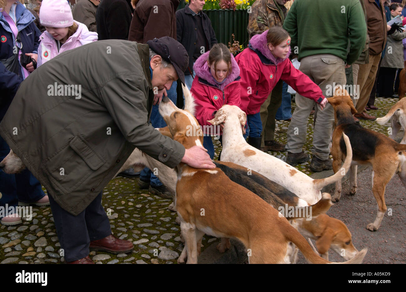 Children hunting and blood hi-res stock photography and images - Alamy