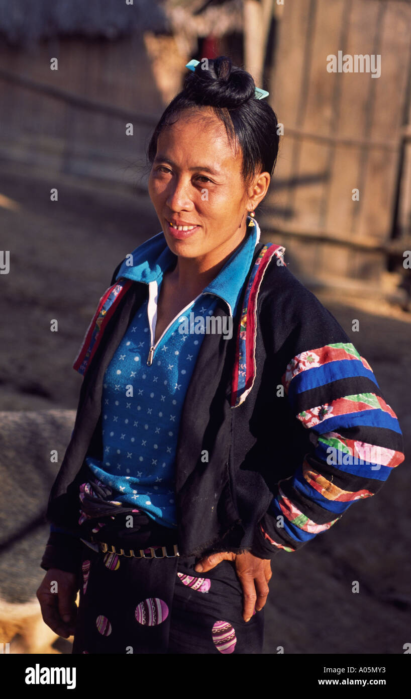 Hmong woman. Near Muang Noi, Phongsaly, Laos Stock Photo - Alamy