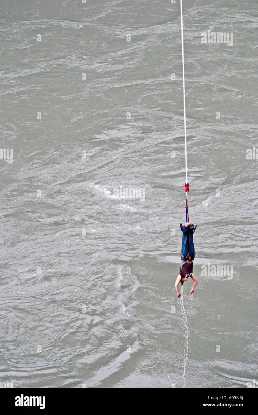 Nz bungy jump hi-res stock photography and images - Alamy