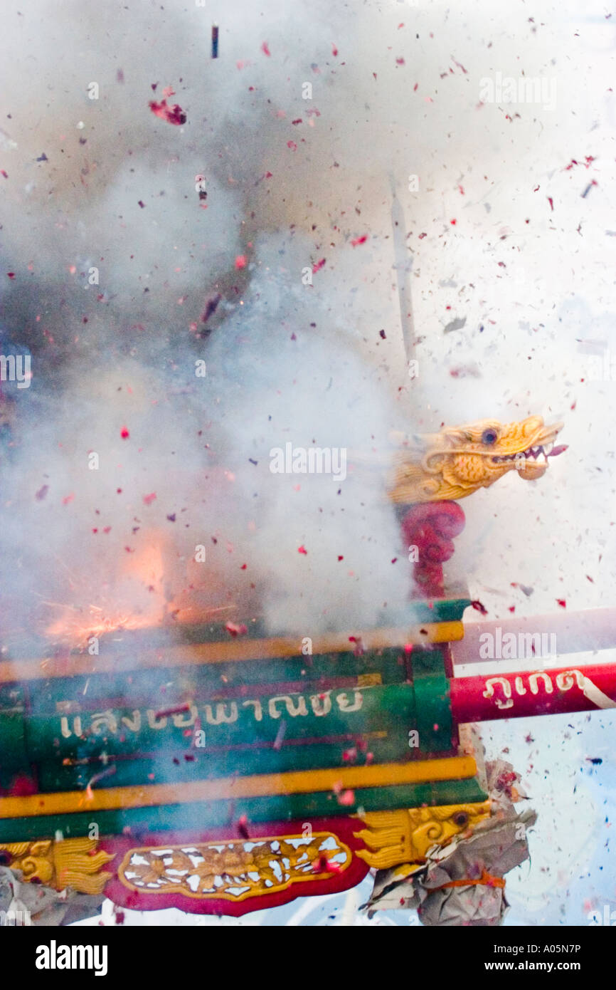 Firecracker dragon hi-res stock photography and images - Alamy
