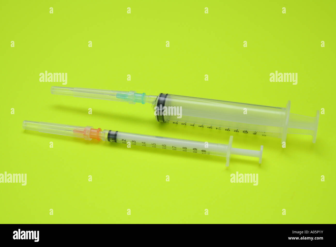 Venom syringe hi-res stock photography and images - Alamy