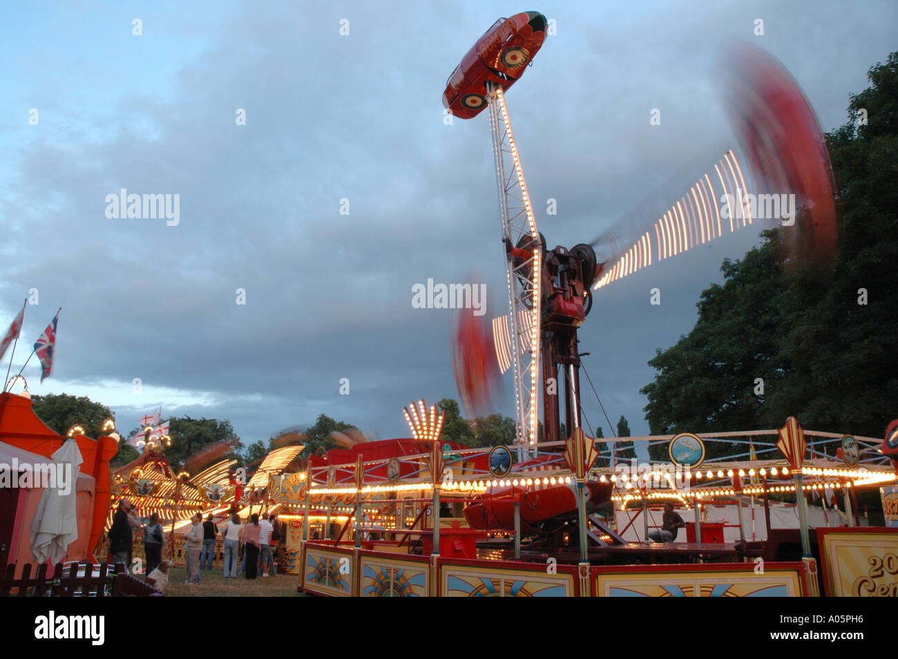 Funfair at night Stock Photo - Alamy