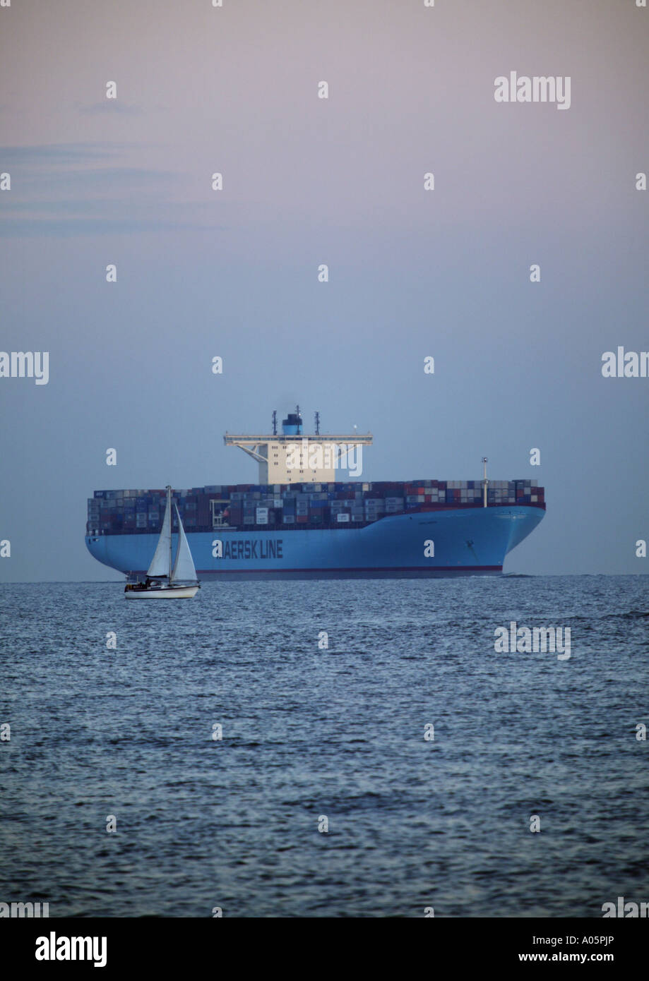 Emma maersk hi-res stock photography and images - Alamy