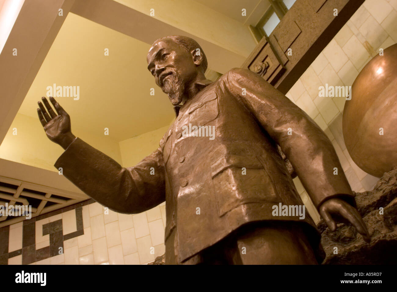 Vietnam Hanoi Old Quarter Ho Chi Minh Museum Bao Tang Ho Chi Minh ...