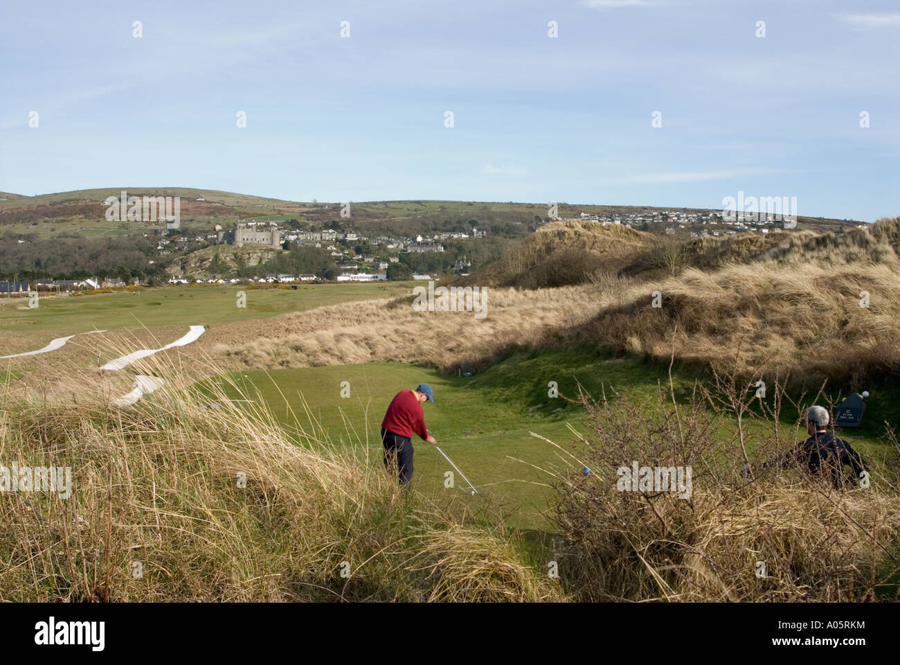Harlech golf course hi-res stock photography and images - Alamy