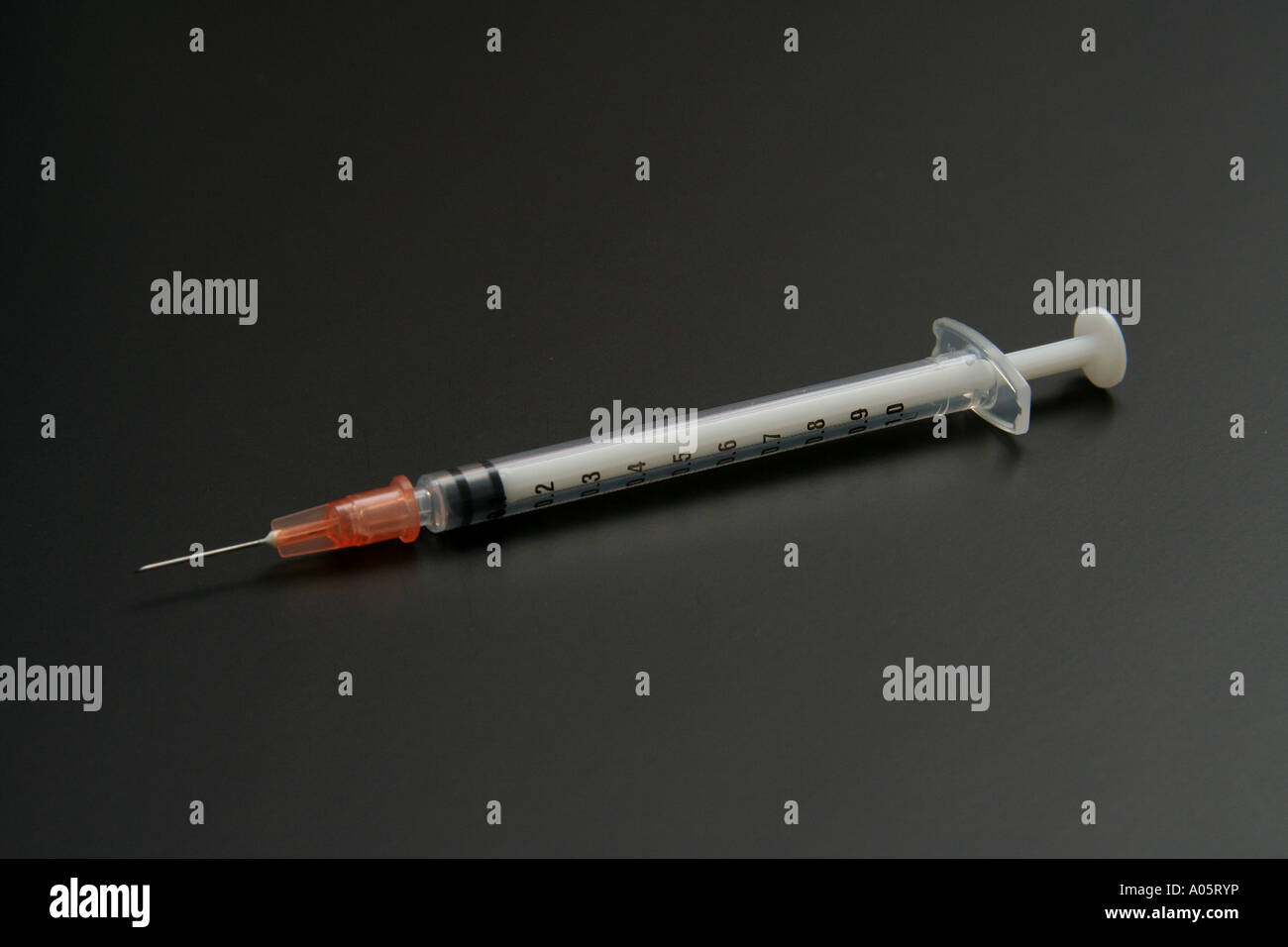 Venom syringe hi-res stock photography and images - Alamy