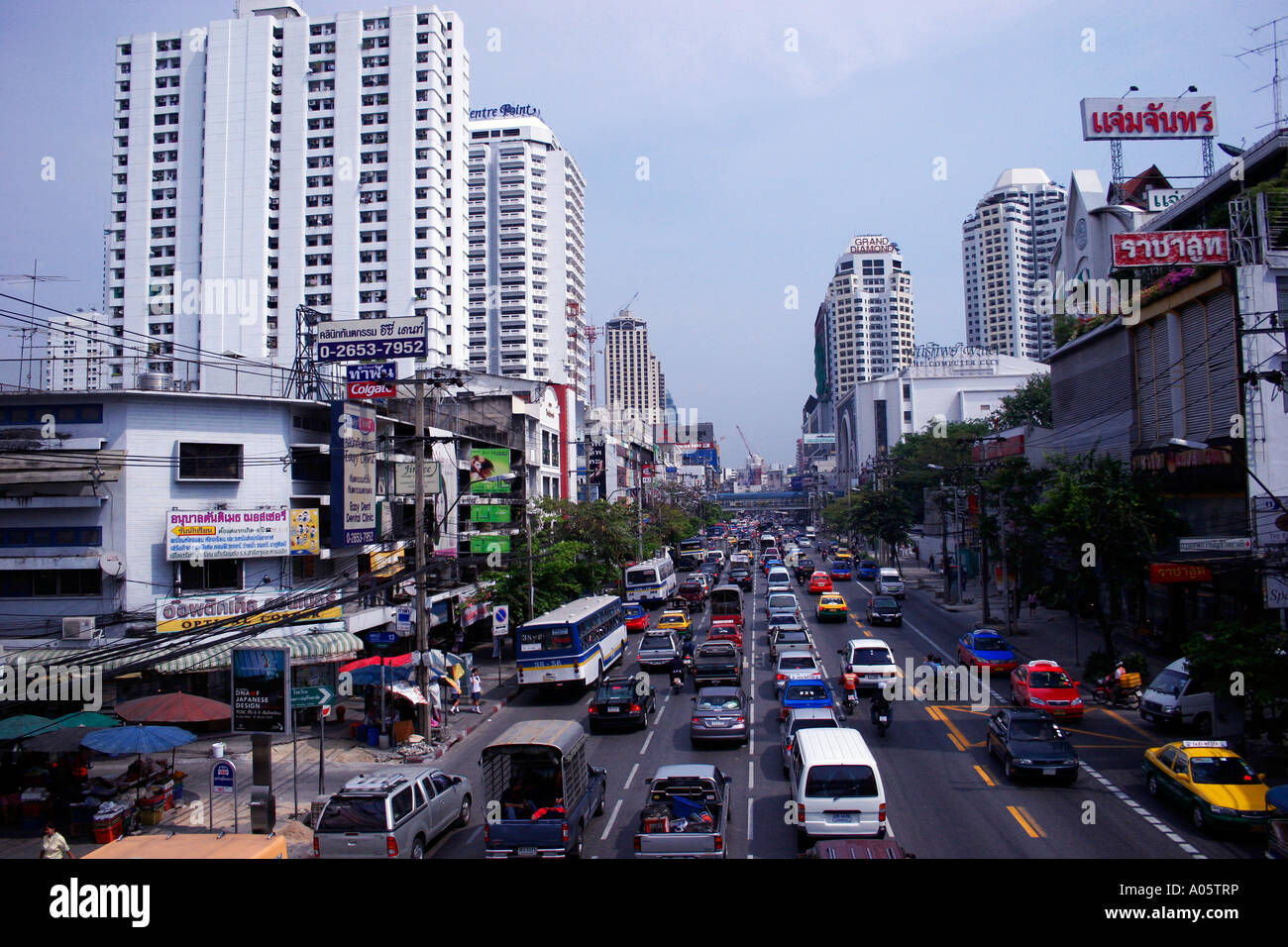 Petchburi road hi-res stock photography and images - Alamy