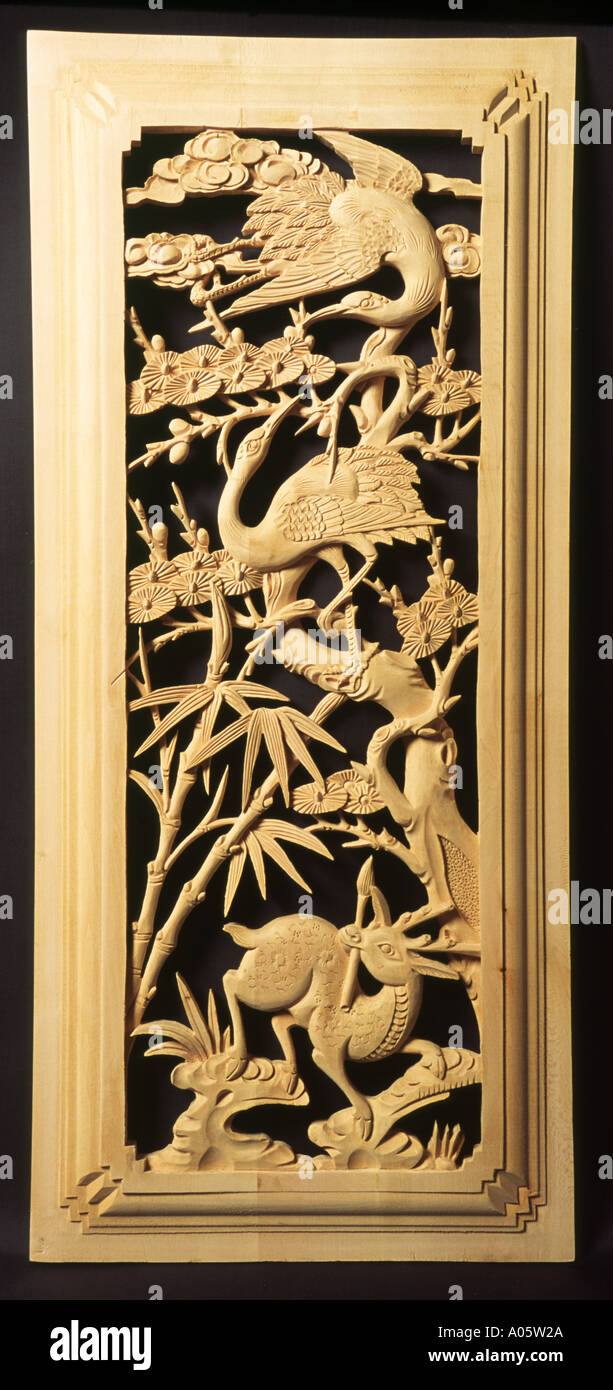 China Crafts carved window panel Stock Photo - Alamy
