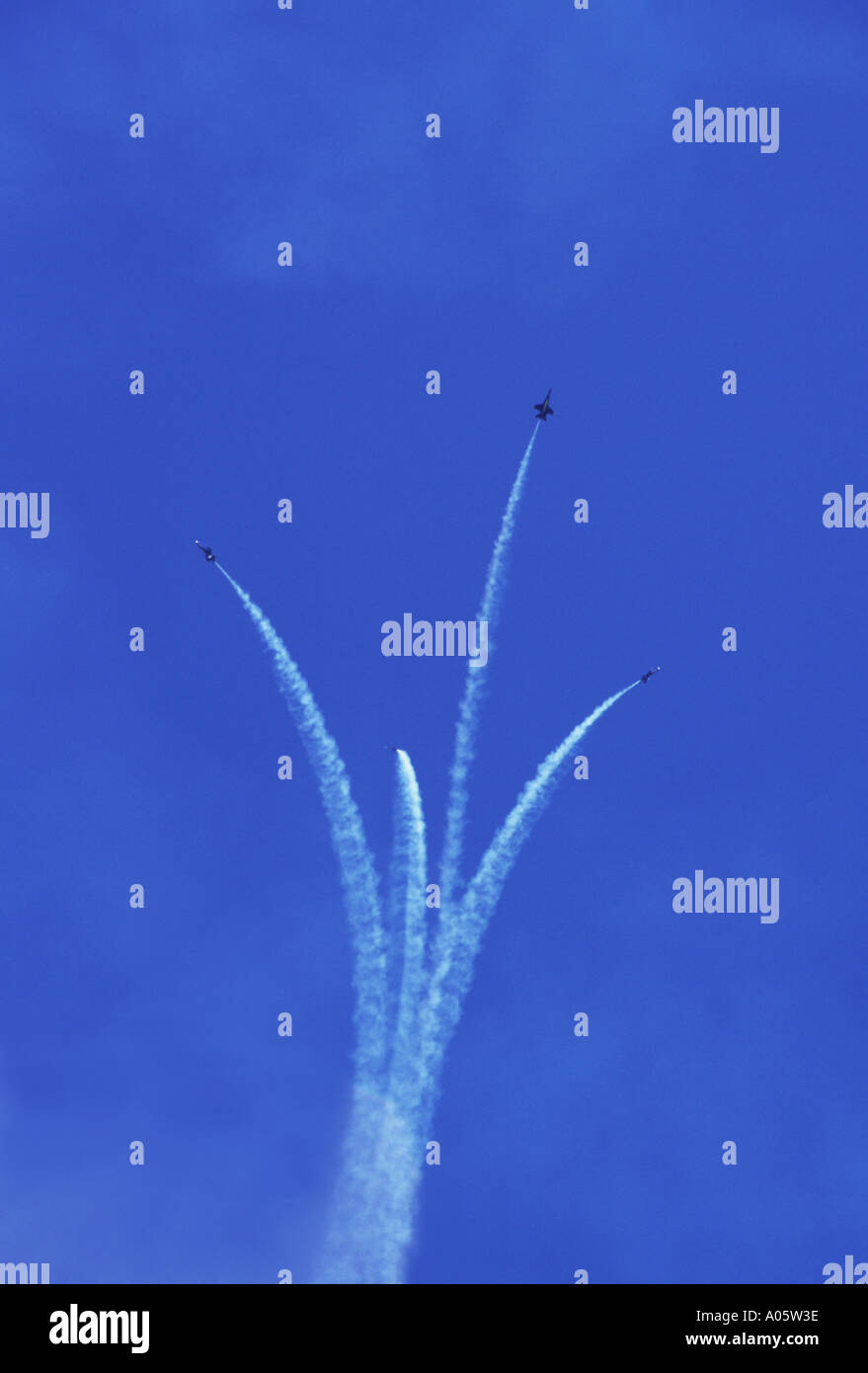 Navy bue hi-res stock photography and images - Alamy