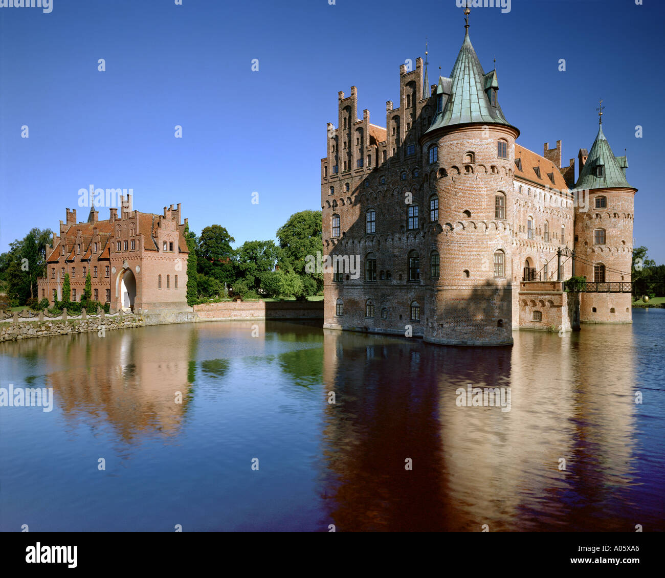 Egeskov slot and denmark hi-res stock photography and images - Alamy