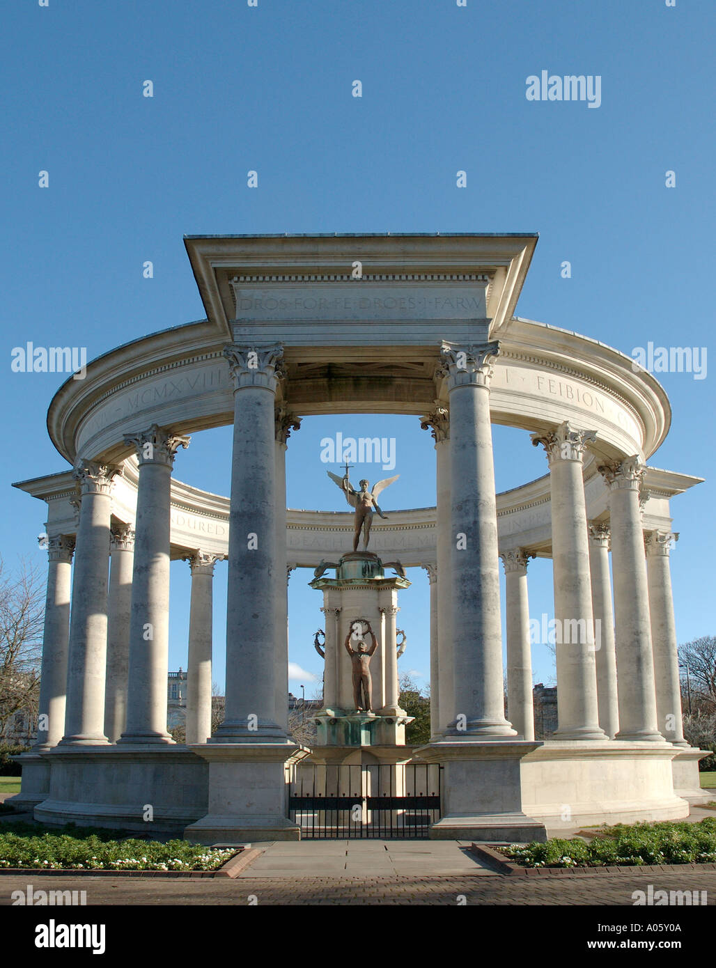Cardiff War memorial Stock Photo - Alamy