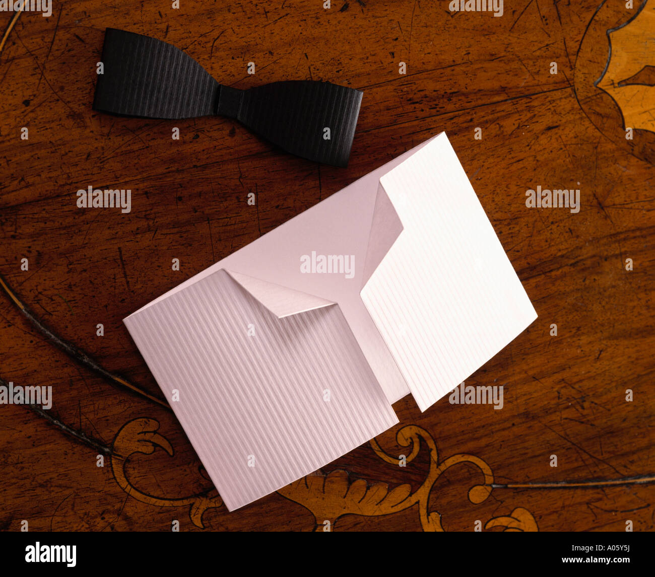 All white party invitation hi-res stock photography and images - Alamy