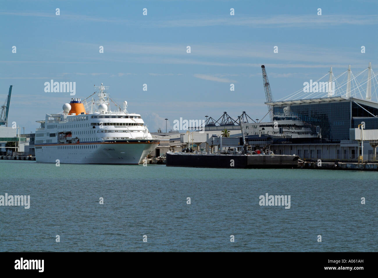 Mv columbus hi-res stock photography and images - Alamy