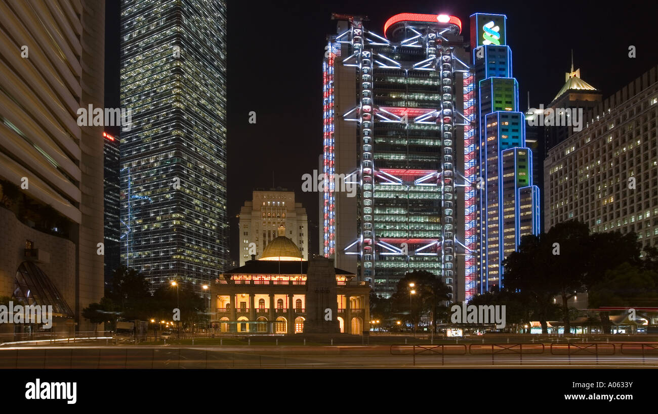 The HSBC Headquarters in the Central Business District of Hong Kong ...