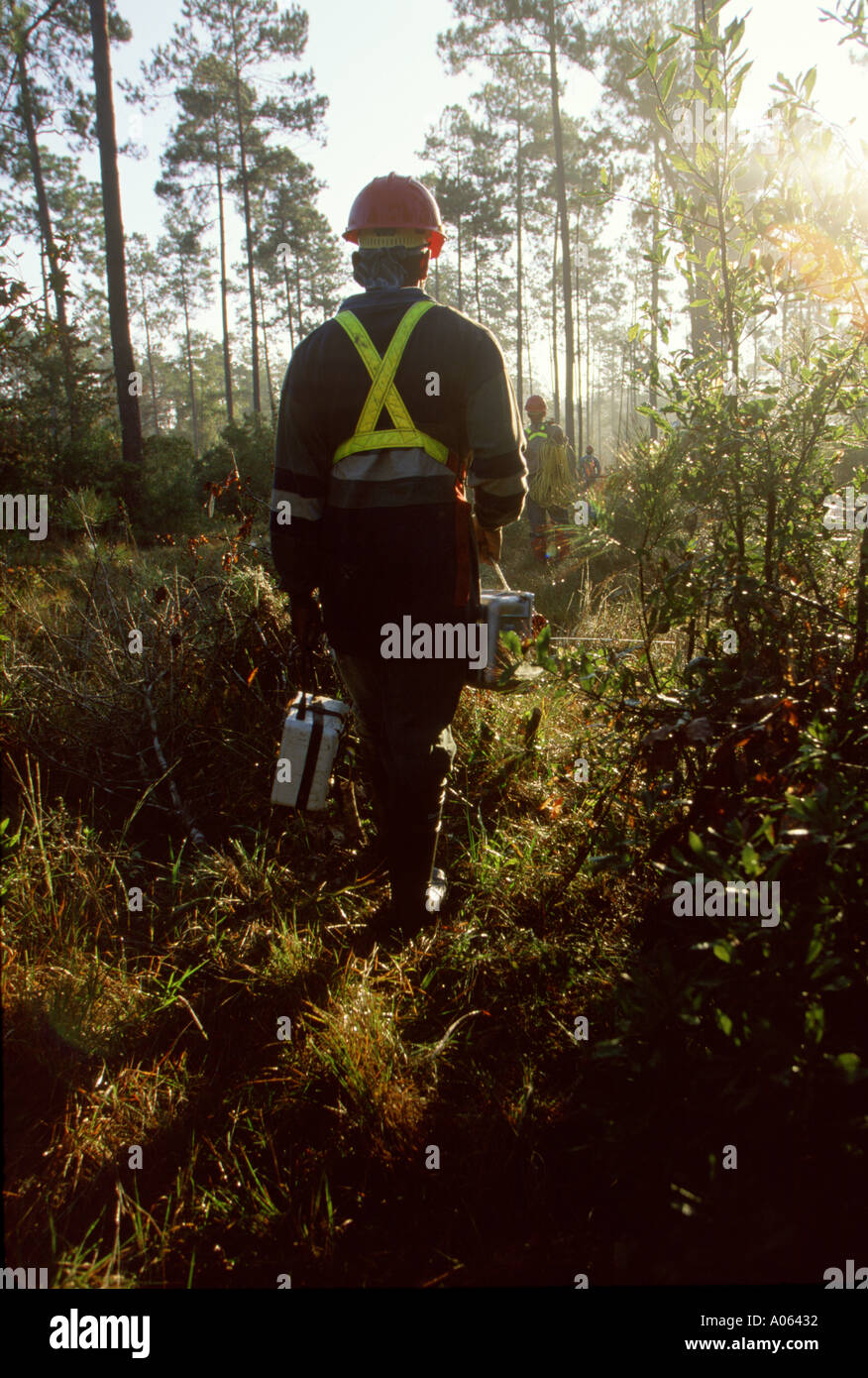 Seismic crew hi-res stock photography and images - Alamy