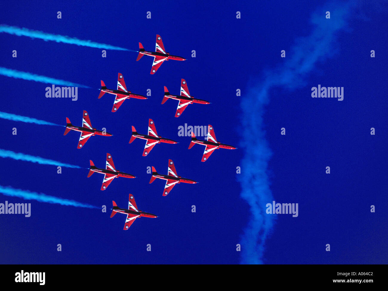 Aerobatic loop hi-res stock photography and images - Alamy