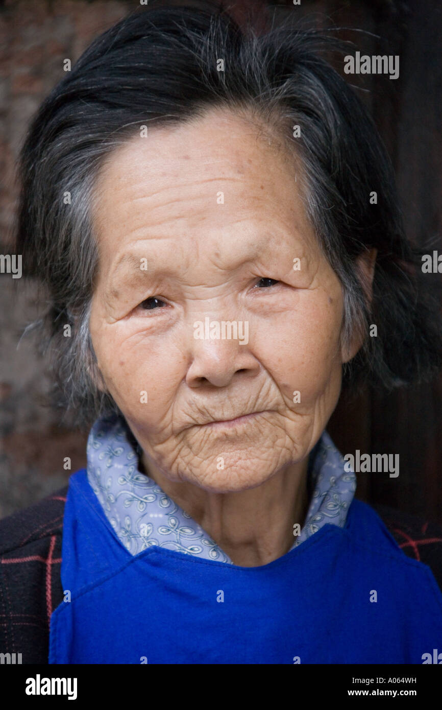 Elderly Chinese woman Stock Photo - Alamy