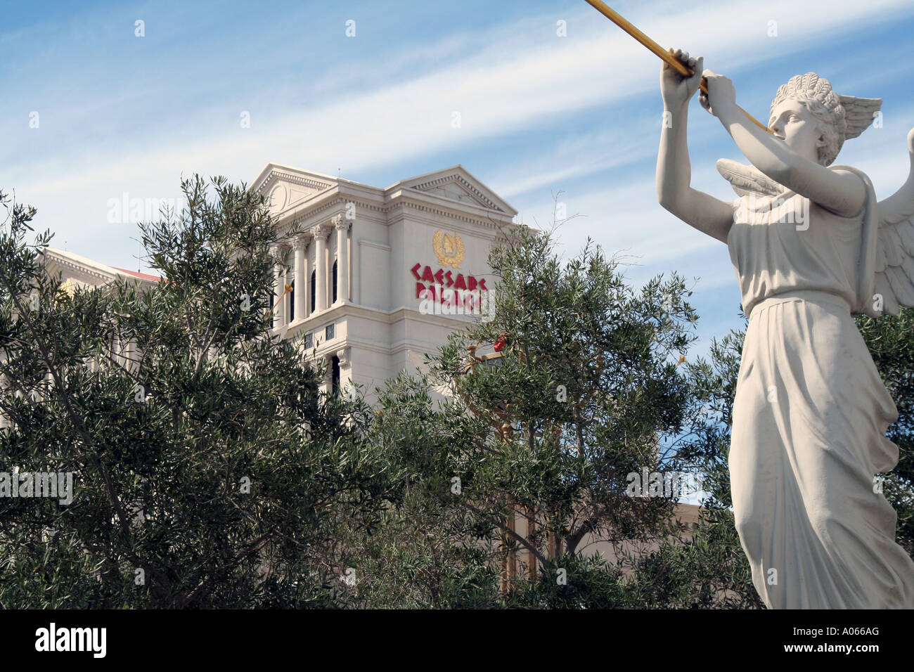 Caesar's palace statue hi-res stock photography and images - Alamy