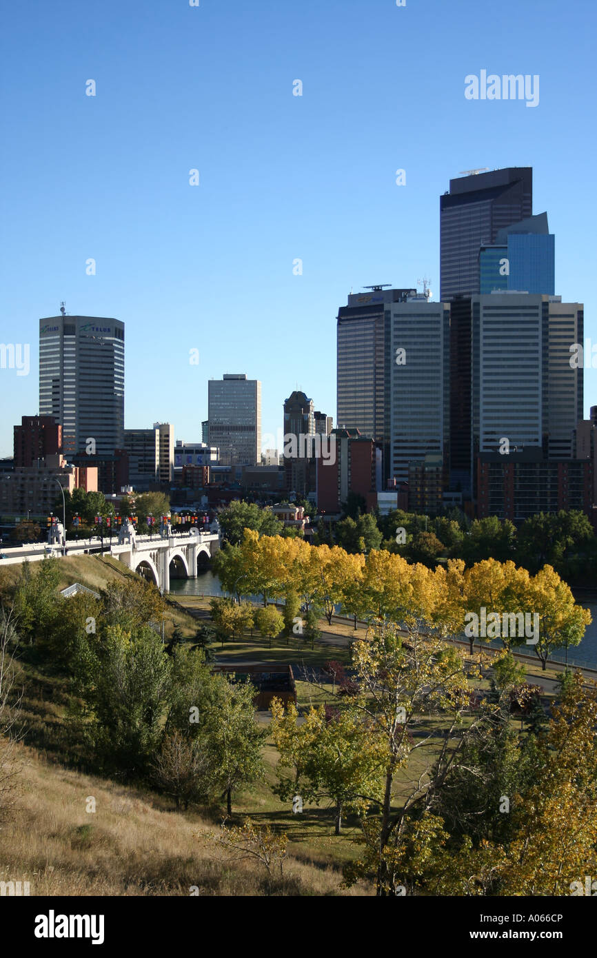 Centre street bridge calgary tower hi-res stock photography and images ...