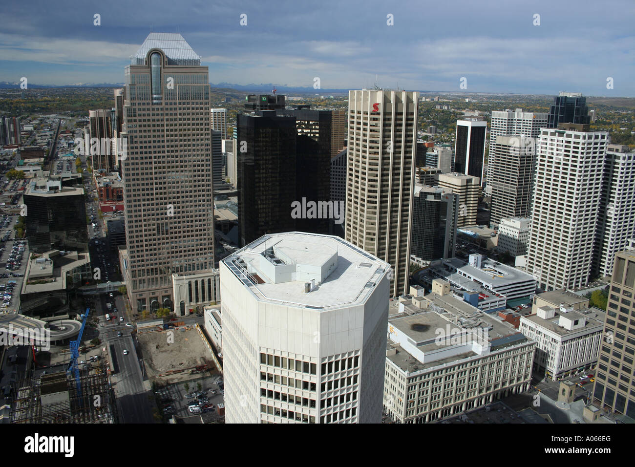 Aerial calgary city skyline buildings hi-res stock photography and ...