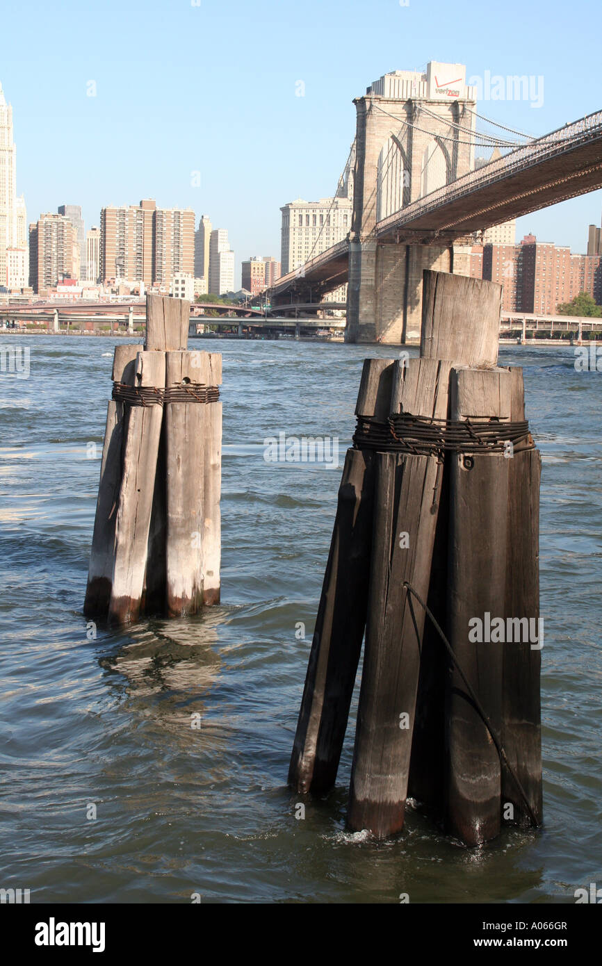 Caisson brooklyn bridge hi-res stock photography and images - Alamy