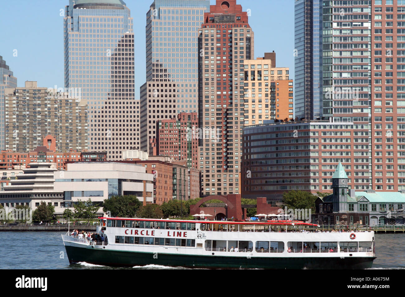 District and circle line hi-res stock photography and images - Alamy