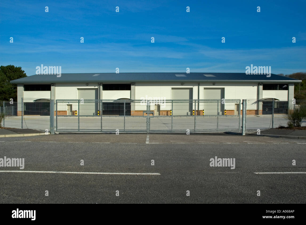 Unit Uk Warehouse High Resolution Stock Photography and Images - Alamy