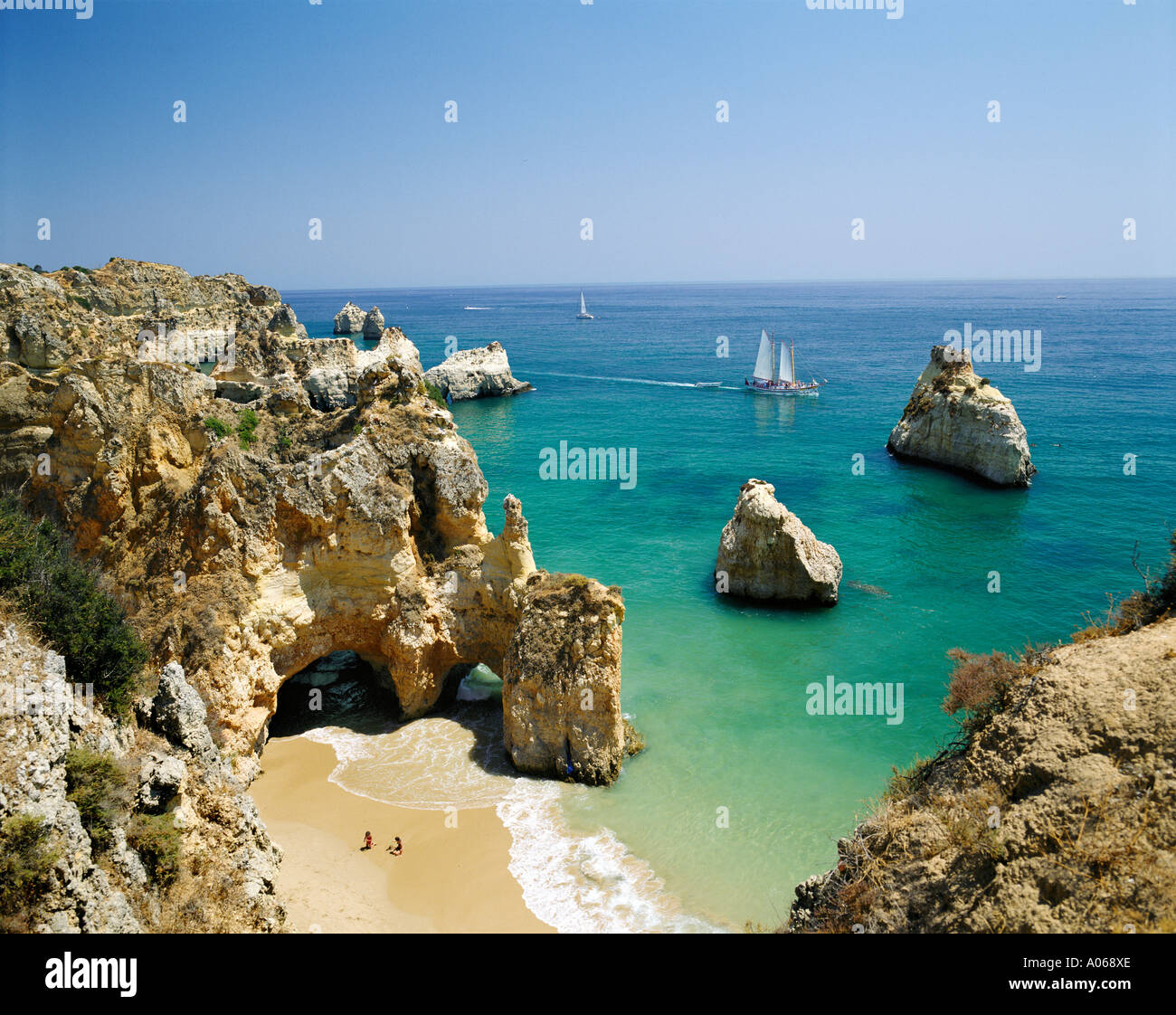 Alvor, Praia dos Tres Irmaos Stock Photo: 5653677 - Alamy