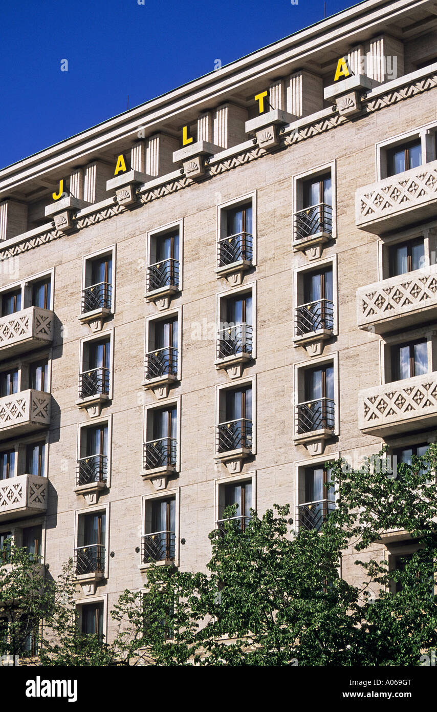 Jalta hi-res stock photography and images - Alamy