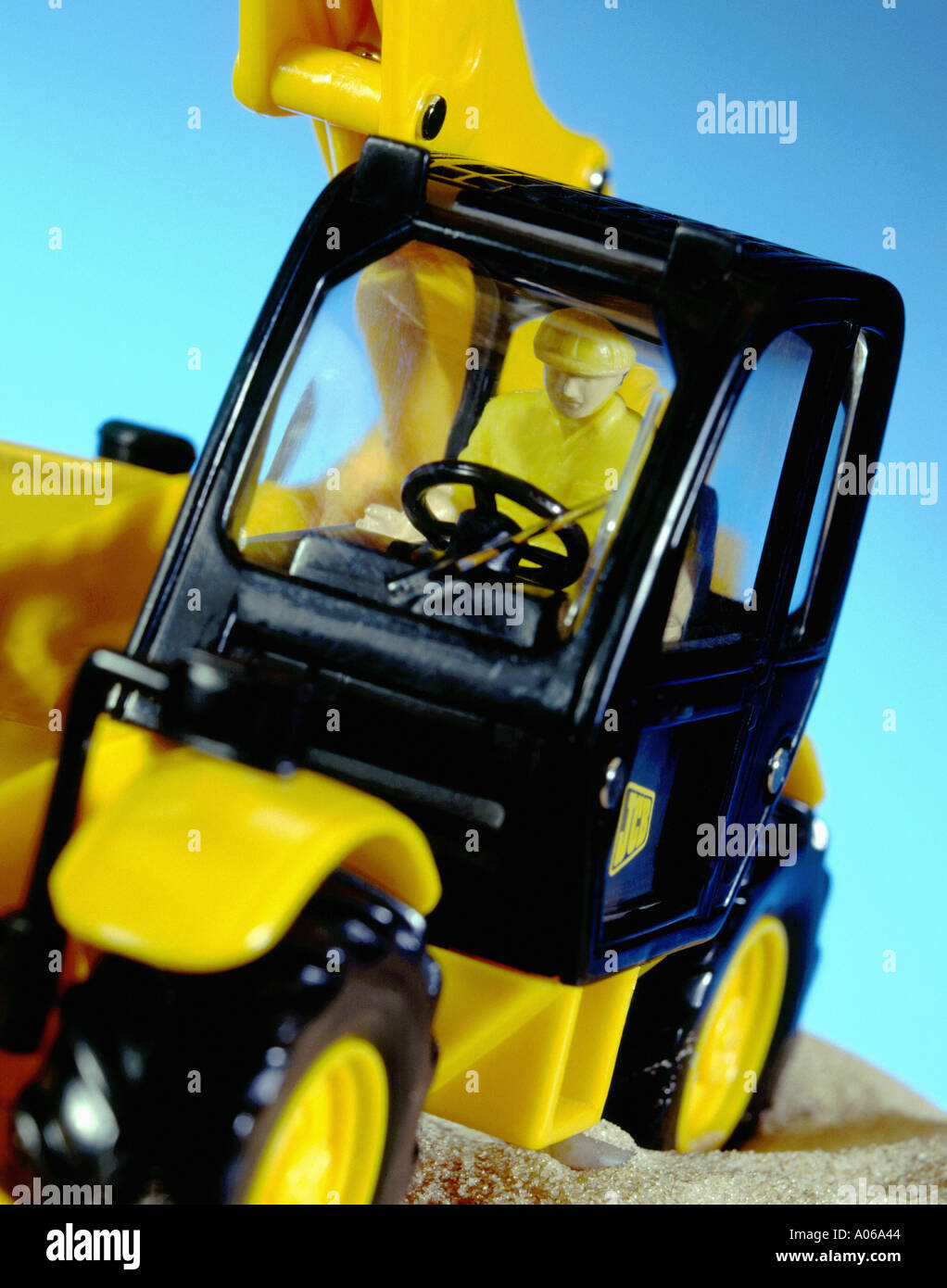Construction worker in hydraulic digger Stock Photo - Alamy