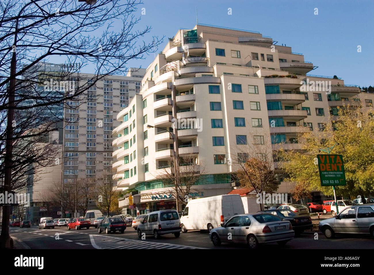 White modern architecture expensive flat block in Warsaw city centre ...