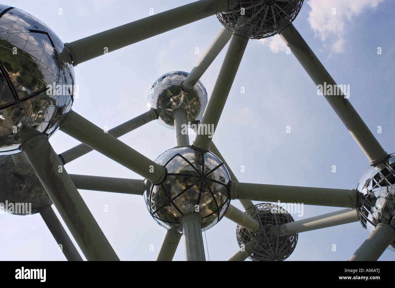 Aluminium atomic structure hi-res stock photography and images - Alamy