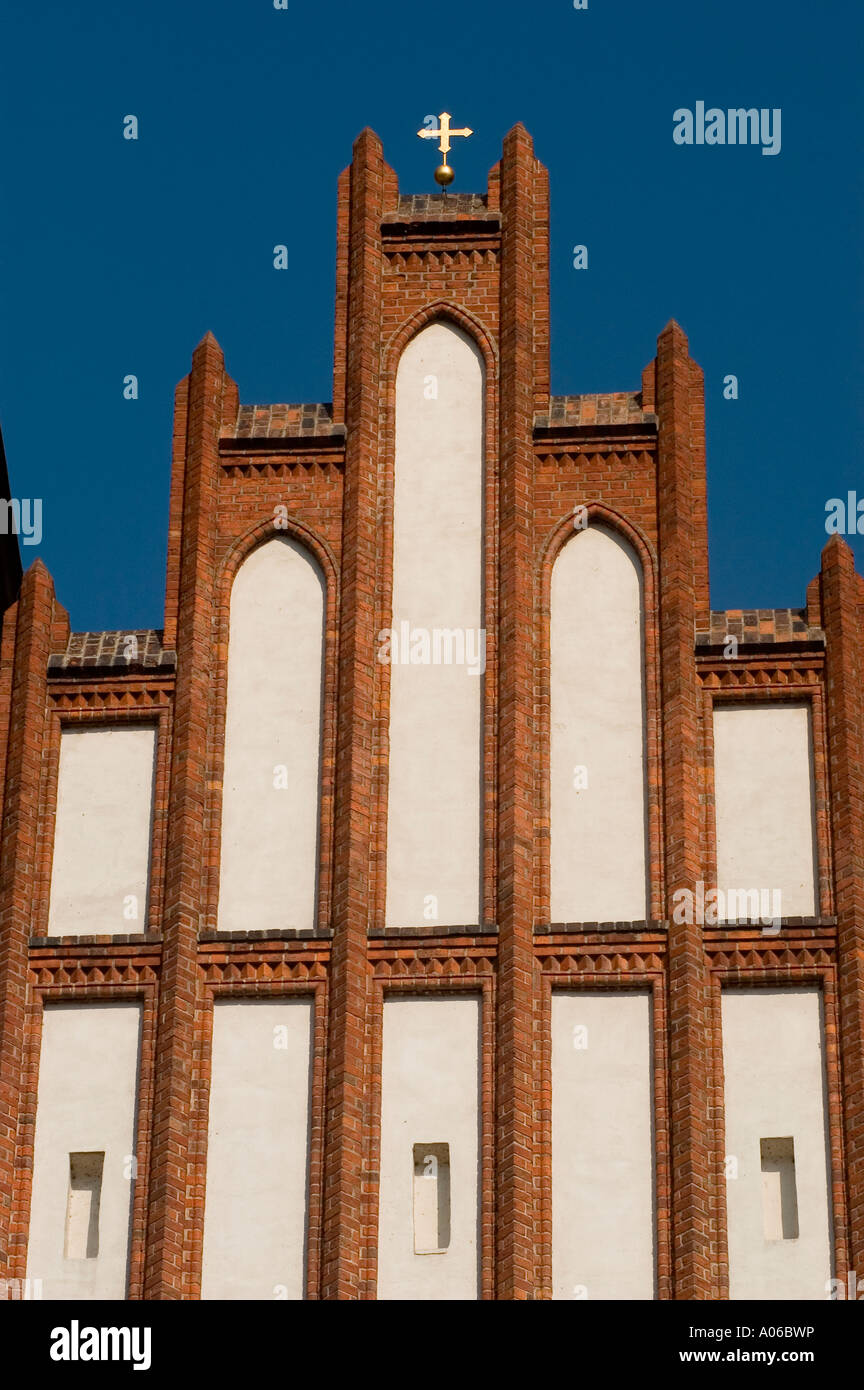 Gothic church of the Virgin Mary with blue sky background Ostrow Tumski ...