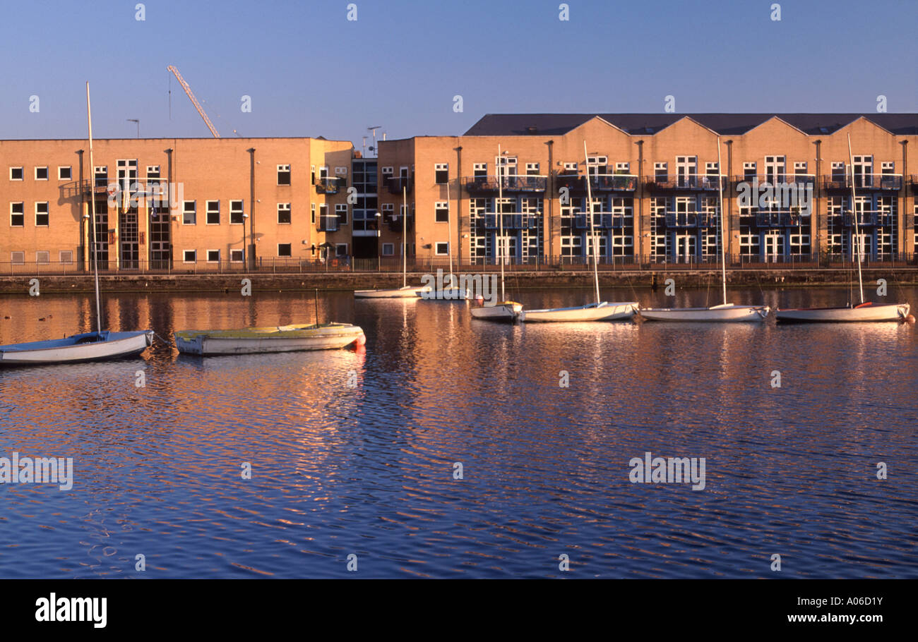 Millwall dock london victorian hi-res stock photography and images - Alamy