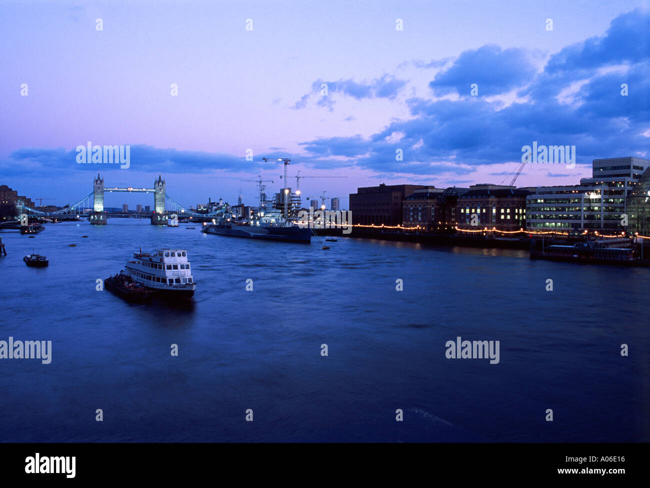 London view from distance hi-res stock photography and images - Alamy