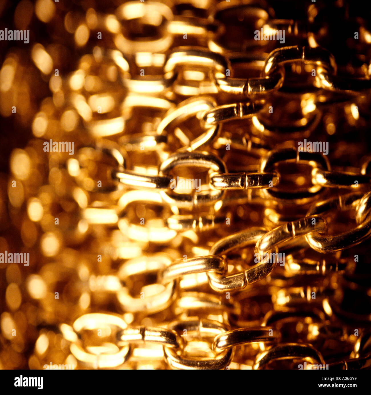 Welded chains hi-res stock photography and images - Alamy