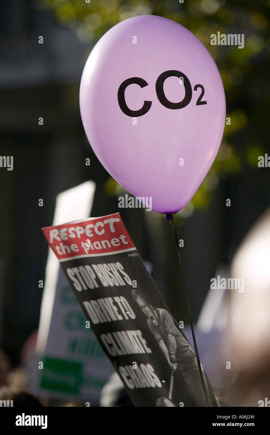 banner and C02 balloon at the I Count climate change rally in Russell ...