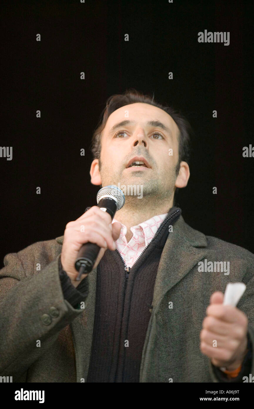 Ashok Sinha, Director of Stop Climate Chaos addressing the I Count ...