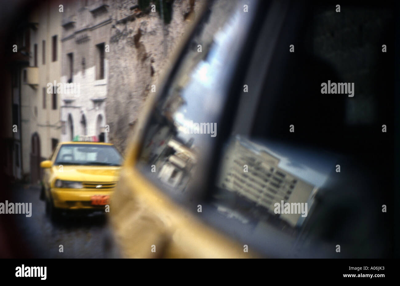 Taxi quito hi-res stock photography and images - Alamy