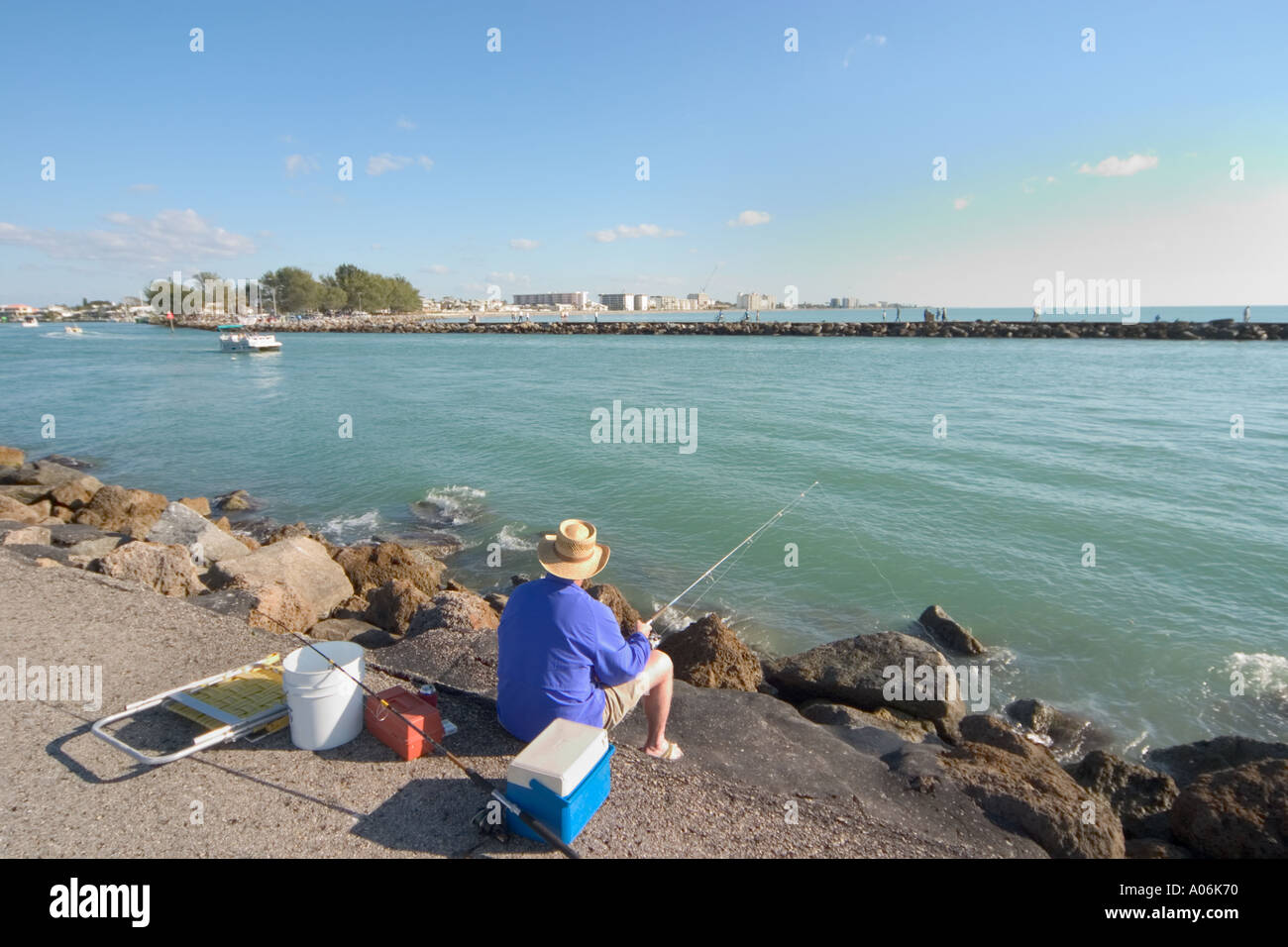 Man fishing on venice hi-res stock photography and images - Alamy