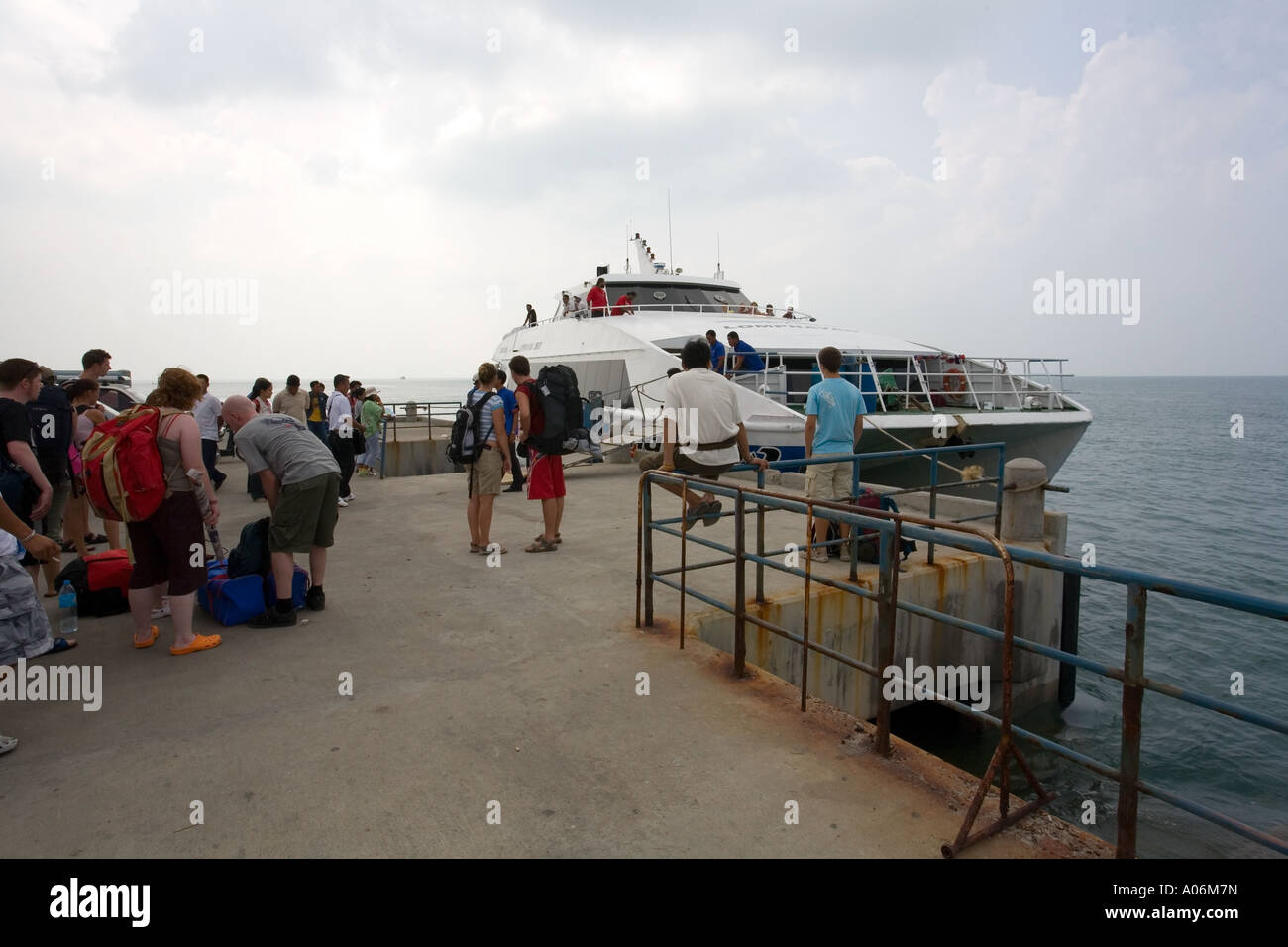 Samui thai thailand island ferry hi-res stock photography and images ...