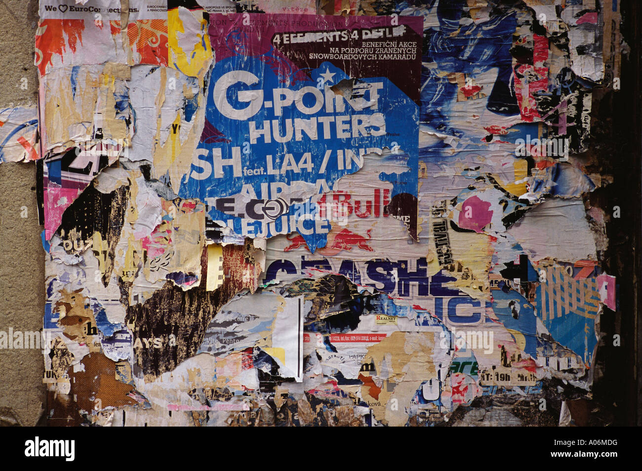 Ripped poster hi-res stock photography and images - Alamy