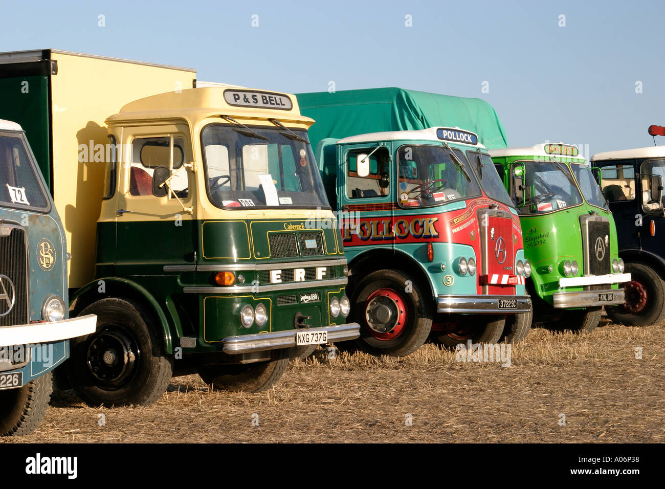 Classic trucks hi-res stock photography and images - Alamy