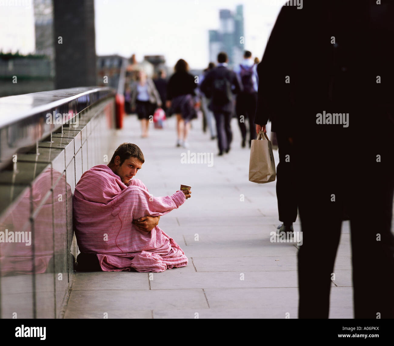 Homeless begging on london bridge hi-res stock photography and images ...