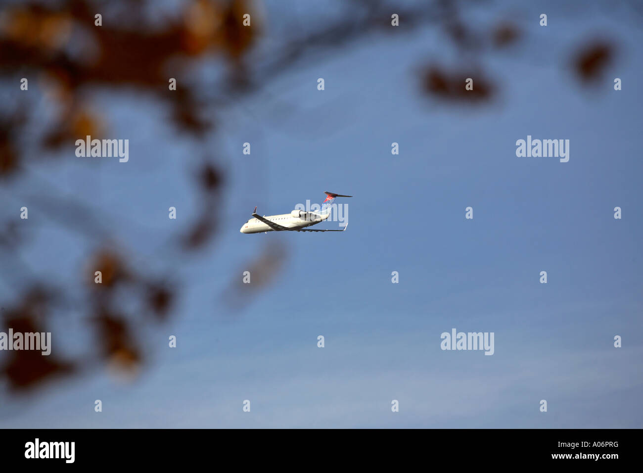 Atlanta airport passenger jet airliner hi-res stock photography and ...